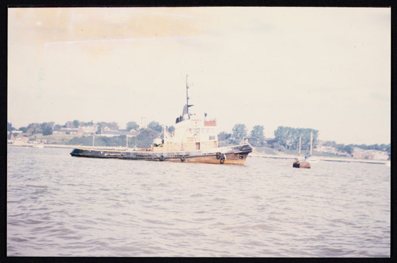 The motor tug 'Sauria', Alexandra Towing Co moored in the River Stour ...