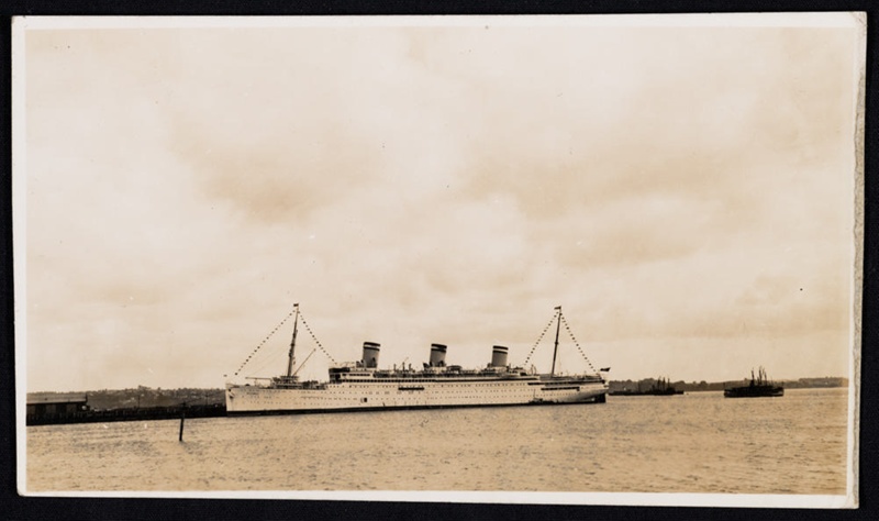 The 'Reliance' in port.; Unknown; 1900-1950; 9406.1 | eHive