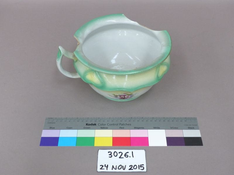 Chamber pot; Unknown; Unknown; 3026.1 | eHive