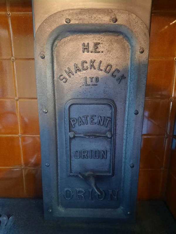 flue plate for Shacklock range; H.E. Shacklock Ltd.; Circa 1890; KMBS ...