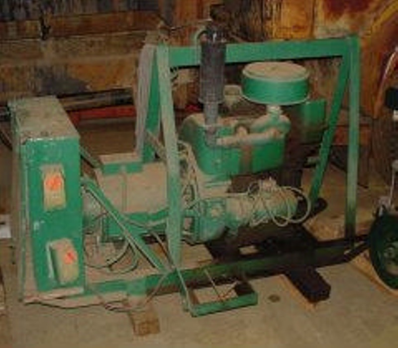 Stationary Engine; R.A. Lister & Co. Ltd.; T-1527-0 | eHive