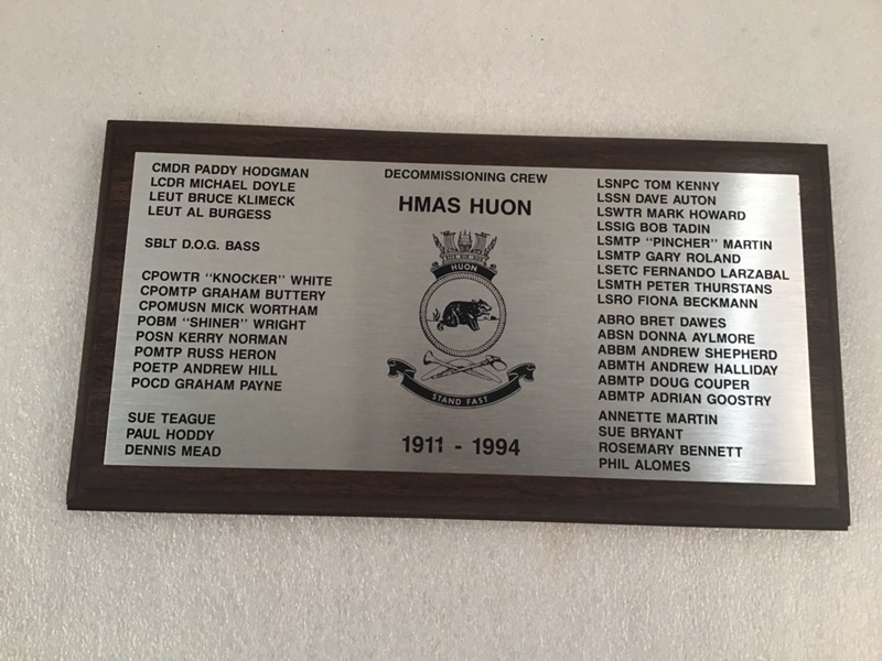 Plaque; Decommissioning crew; HMAS Huon; NAVY-2041-00 | eHive