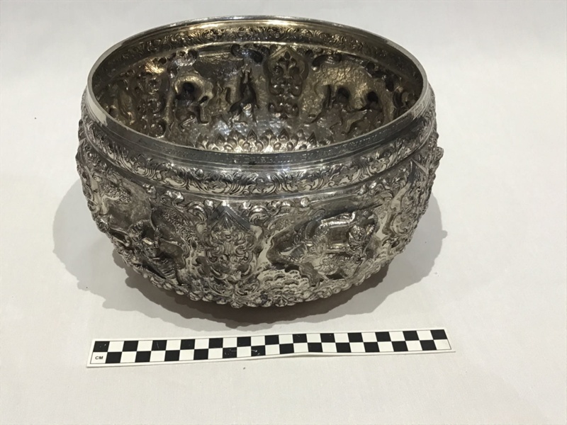 Presentation; Silver Bowl; HMAS Brisbane II; 1966; NAVY-1333-00 | eHive