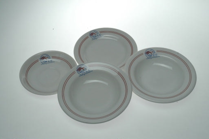 White Ensign Club plates, set of 4; NAVY-41324-0 | eHive