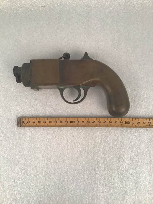 Electric Gun Firing Pistol; HMAS Sydney I; NAVY-2902-00 | eHive
