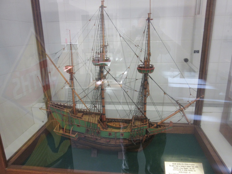 Tudor Warship - based on drawings by Matthew Baker master shipwright to ...