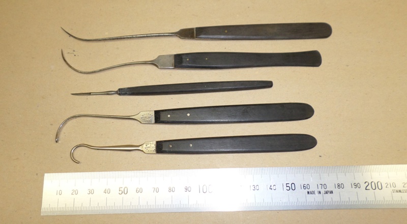 Surgical Instruments (dissecting); AM.90.98 a – e | eHive