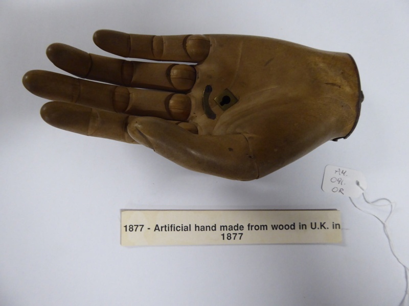 Artificial hand, wooden, 1877 UK; AM.091.OR | eHive
