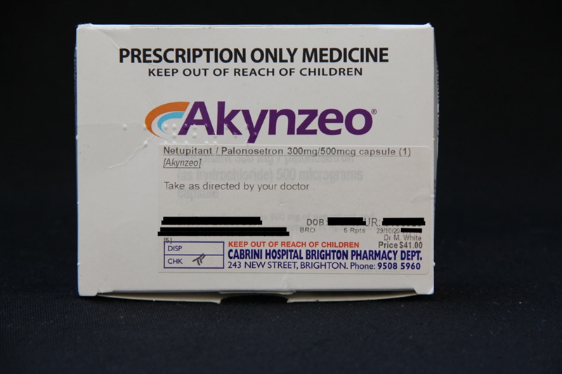 Akynzeo capsule prescription box.; Helsinn Healthcare SA, Switzerland ...