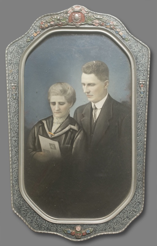 Framed portrait, Emil and Elizabeth Pfeiffer; 013/051 | eHive