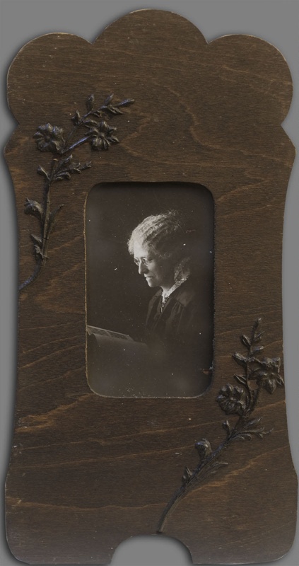 Framed portrait, Mrs Alice Simpson; 000/733 | eHive