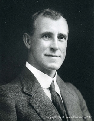 Russell, C. W.; CL 5002 | eHive