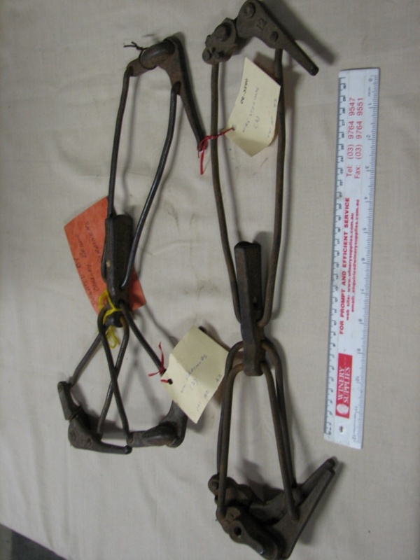 Wire strainers (2); 08-3580.1.2 | eHive