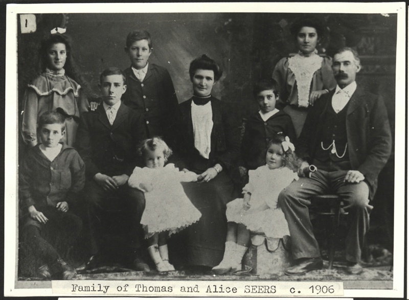 Thomas and Alice Seers and family, 1906; 2022.14:74 | eHive