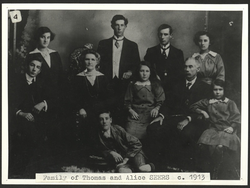 Thomas and Alice Seers and family, c. 1913; 2022.14:77 | eHive