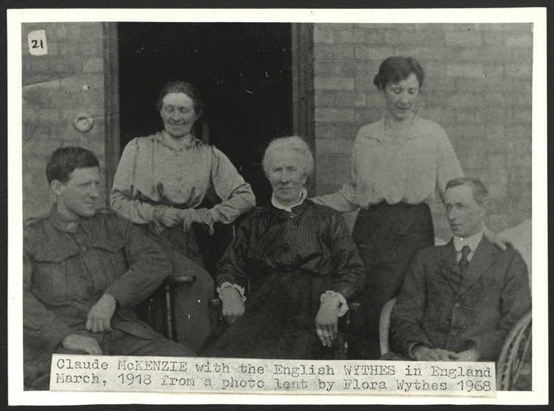 Claude McKenzie with the English Wythes, in England, 1918 ; 2022.14:85 ...
