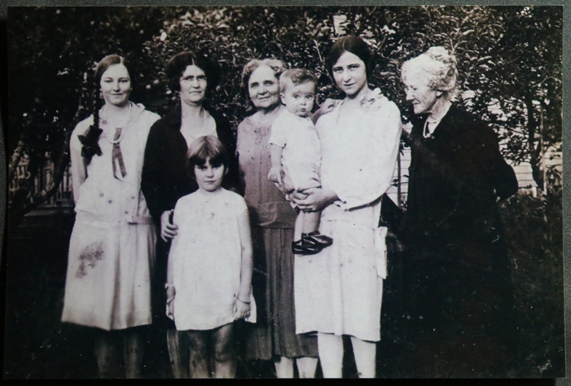 Portrait of Marshall Family women and children; 1928; 2024.4 | eHive