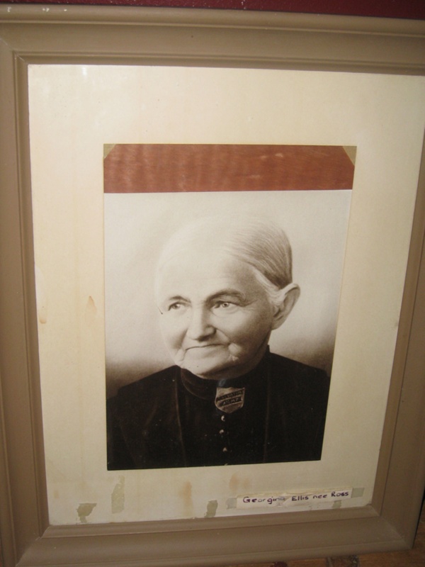 Georgina Ellis nee Ross ; 2017.36 | eHive