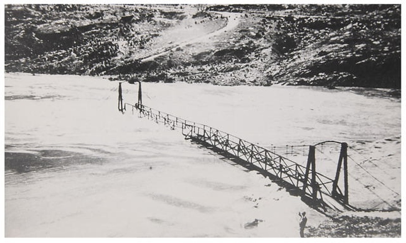 Photograph, Deadman's Point Bridge in flood; CR1985.1237 | eHive
