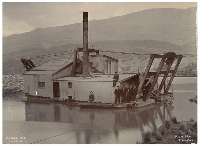 Photograph, Ngapara No. 2 dredge, Lower Nevis; F. von Mai; CR1985.443 ...