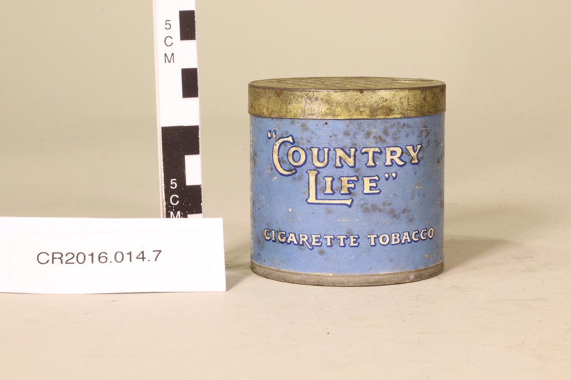 "Country Life" tobacco tin; John Player & Sons, England; CR2016.014.7 ...