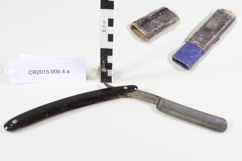 Cut throat razor in box; Kropp Manufacturing Company; CR2015.009.4 | eHive