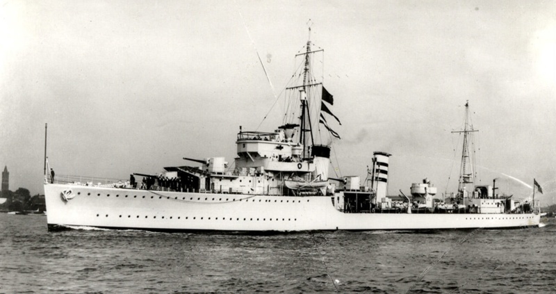 Photograph of HMS Ingerfield; photographer : Wright and Logan; SHHMG ...