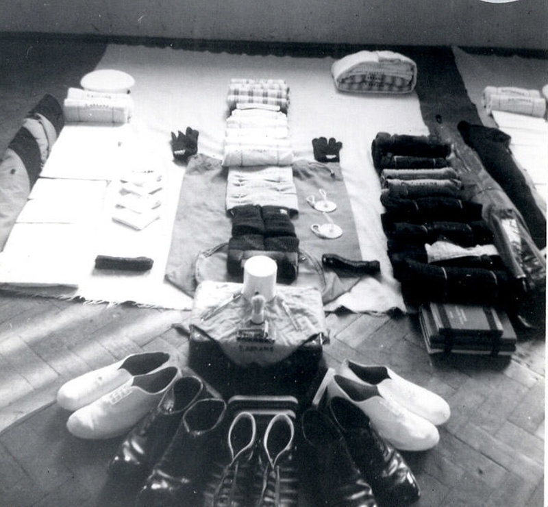 Photograph of a kit muster laid out for inpection in 1963; photographer ...