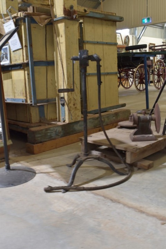 Hand Operated Horse Clipper; Burman & Sons Ltd; RT2022/019 | eHive