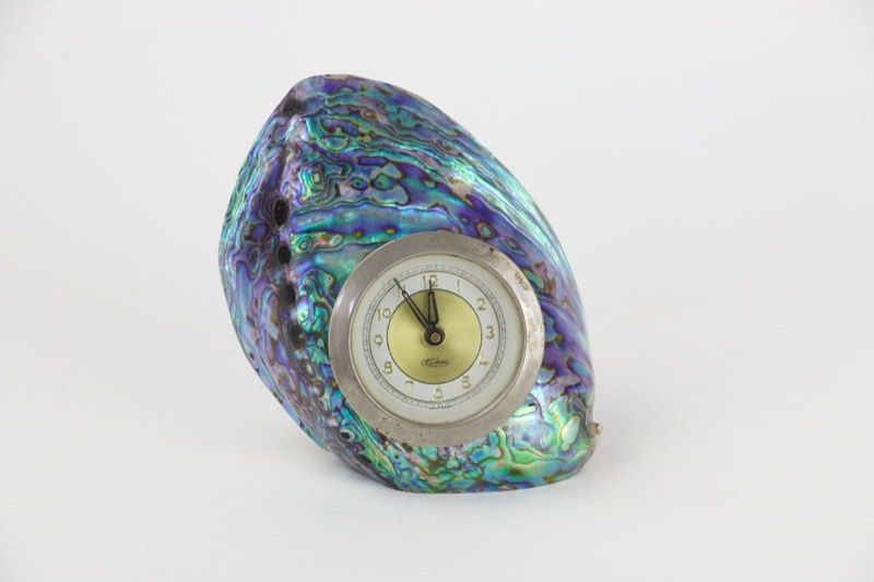 Paua shell clock; Ataahua; 00309 | eHive