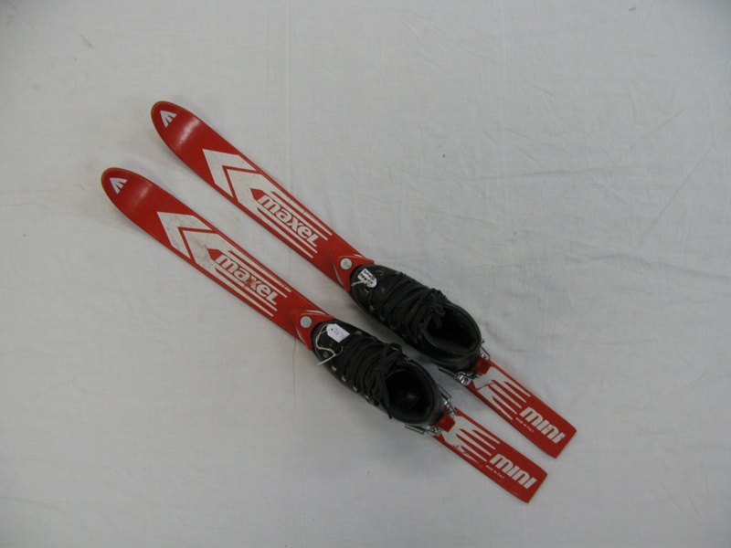 Skis; VMBM 002171 | eHive