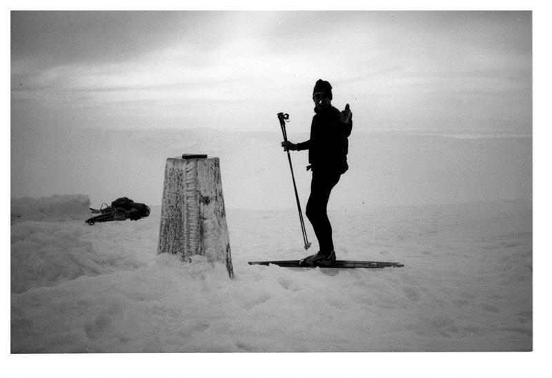 David Hislop on top of Kosciusko during his record breaking summit dash ...