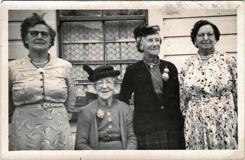 Photo, Group of 4 women.; K2003/98/c | eHive