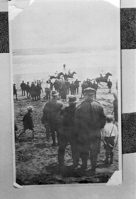 Photo, Awakino Beach Races; 2005/224.113 | eHive