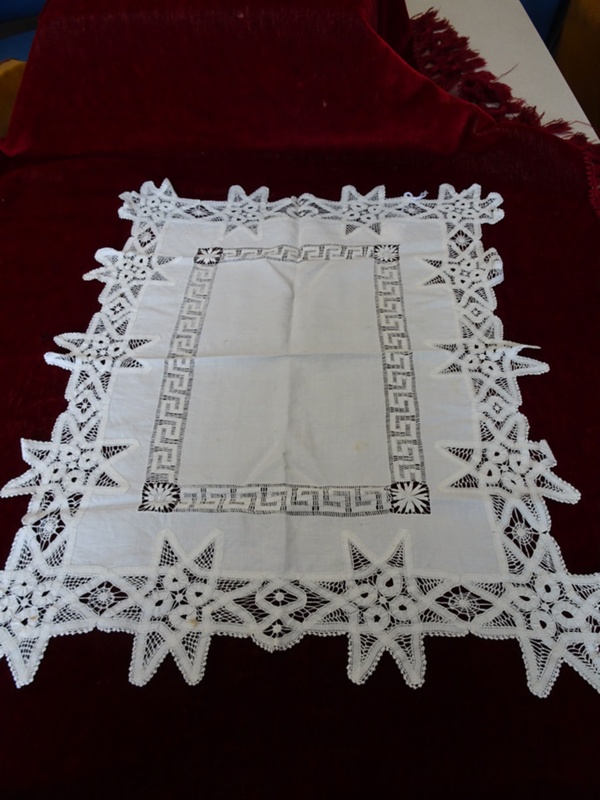 Linen tray cloth.; 2021-66-10 | eHive