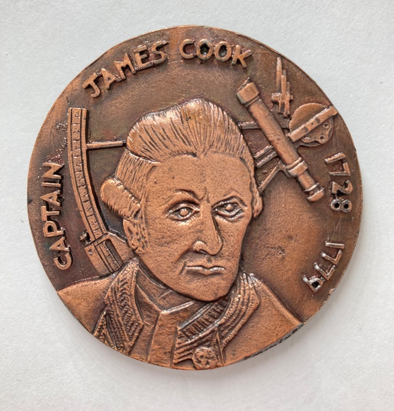 Commemorative medallion of Captain Cook Bicentenary ; 1970; 2021.171 ...
