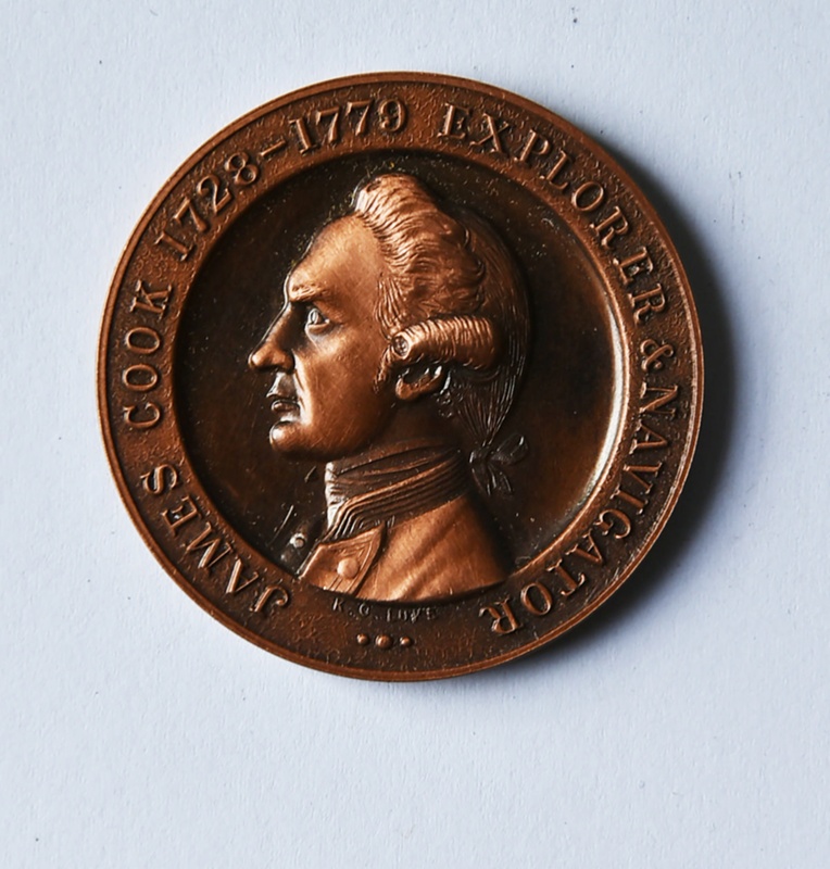 Commemorative medallion of Bicentenary of James Cook's Journey to the ...