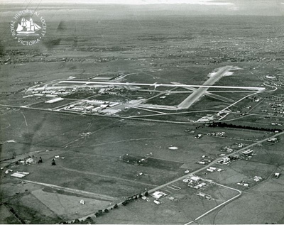 Aerial view of Essendon Airport, c. 1949; PH-970550 | eHive