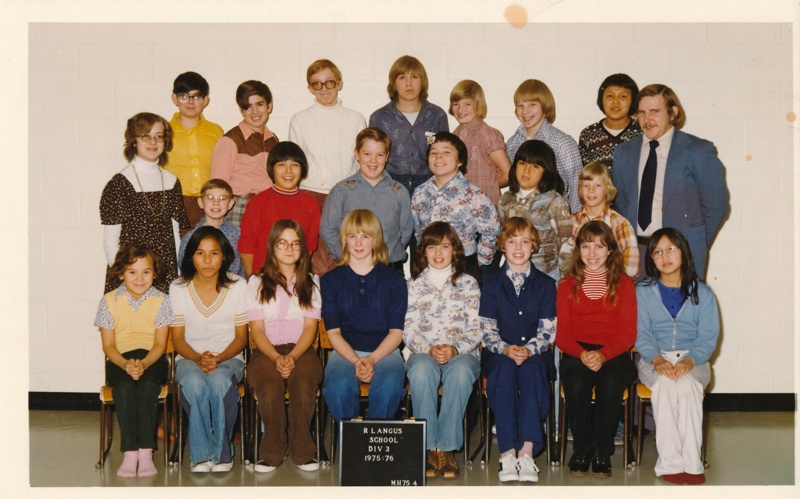 R. L. Angus School class photo, 1975-76; Streeper Family; FNPL2016.002. ...