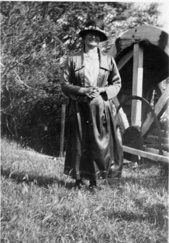 Gertrude (Gertie) Ellen EADE by water wheel at 'Mill farm' Leeston, ex ... Gertrude (Gertie) Ellen EADE by water wheel at 'Mill farm' Leeston, ex ...