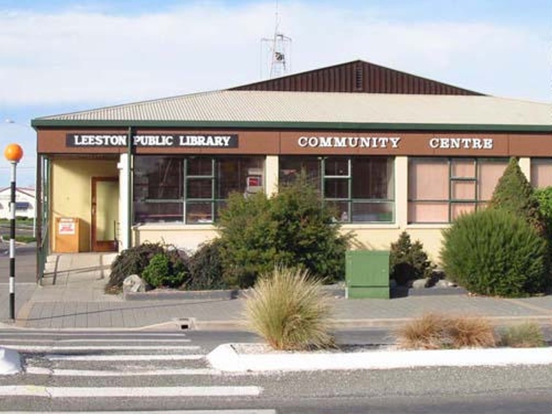 Leeston Library May 2002 no 2 ex SDC; EHS-0834 | eHive