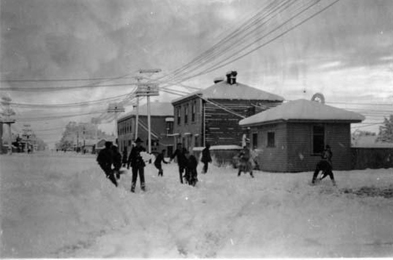 High Street, Southbridge, Hotel, Hubbard's Transport, BNZ, 1945, ex ...