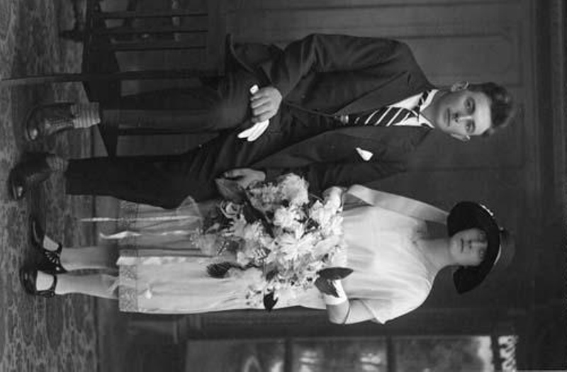 Robert McMahon married Maggie Christey 1926, Coronation Studios 2 ...
