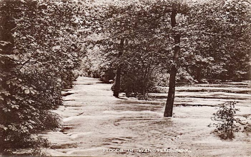 Postcard: "Floods in Wanstead Park"; ARN0078 | eHive