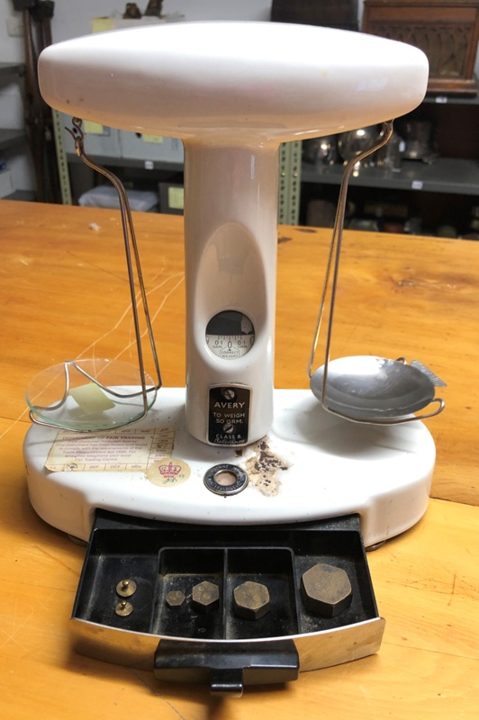 Avery Balance Scales; 22-104 a-b1-2 c-d1-6 | eHive