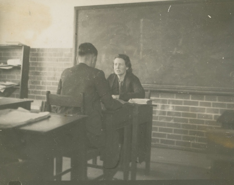 Mildred Manning with Michael MacCabe 1940 in Wesley classroom ; 2020/8 ...