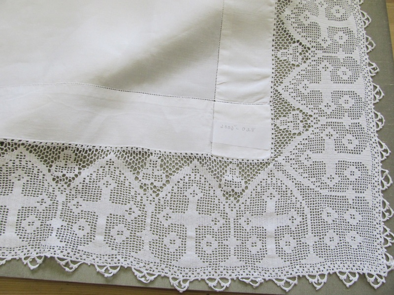 Credence table cloth; Sr Pierre Gavin rsj; 2005.028 | eHive