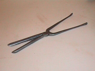 Tongs, crimping and curling, metal; Marcel; -; 415.002 | eHive