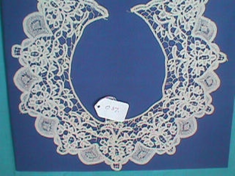 Lace collar, Renaissance Needlepoint; c1860; 37.000 | eHive