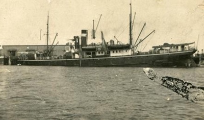 Postcard, SS. Kuranda, Townsville Port Harbour; TMML0233 | eHive